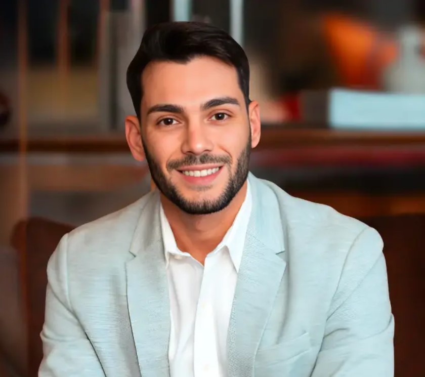 Dr. Gabriel Gomes | Psiquiatra | Atendimento Online e Presencial